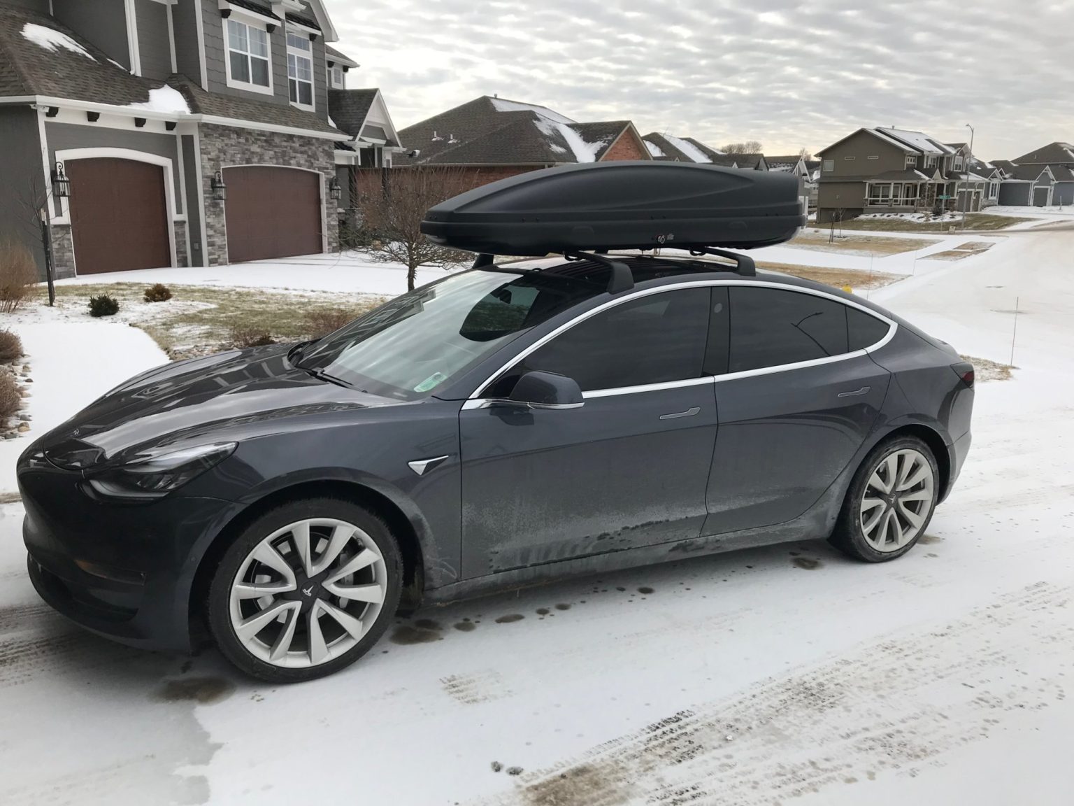 Tesla Model 3 Roof Rack Options – Electric Vehicle Wiki